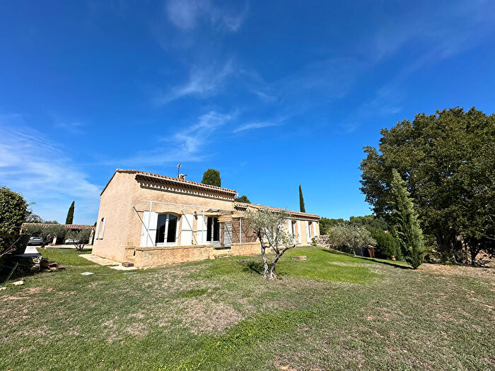 Maison à louer - Aix-en-Provence, Les Milles - 5 pièces - 4 chambres