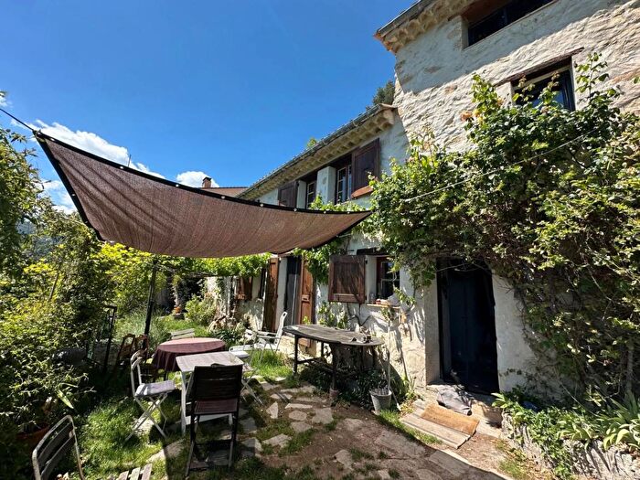Maison 7 pièces à vendre à Amirat