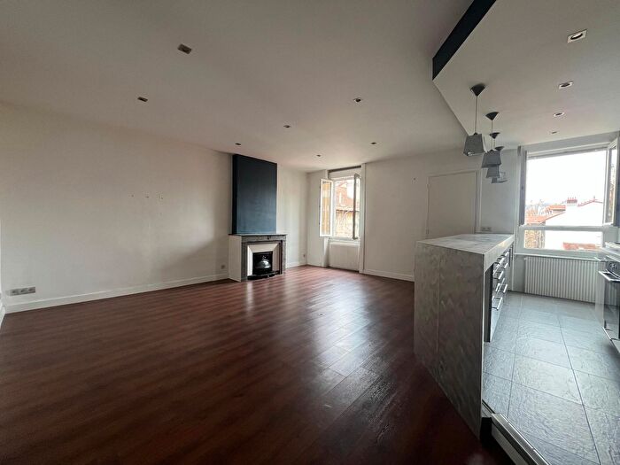 Appartement à vendre - Saint-Étienne, La Terrasse, Bel Air, Bergson, Carnot - 3 pièces - 2 chambres