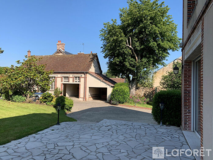 Maison à vendre - LAigle - 9 pièces - 6 chambres