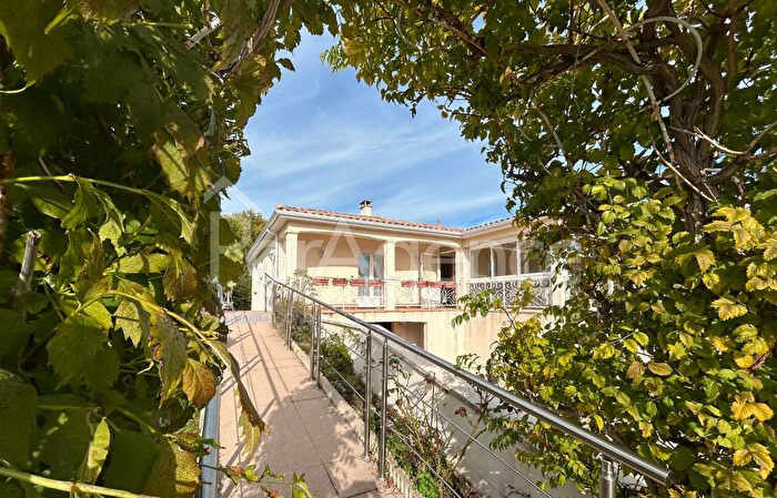 Maison à vendre - Saint-Palais-sur-Mer - 5 pièces - 3 chambres