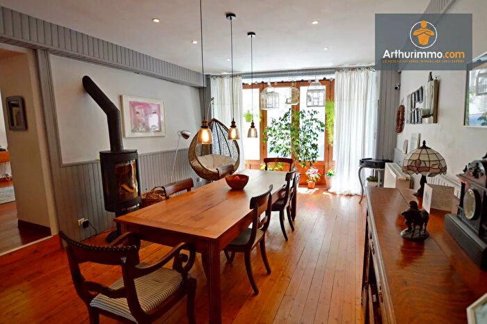 Maisons à vendre et appartements à louer - 3