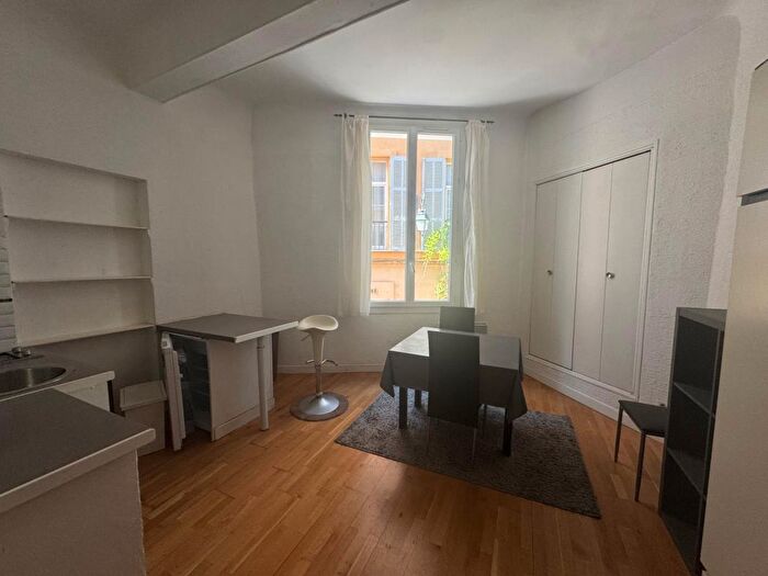 Aix-en-Provence, Centre-ville : Appartement 2 pièces à vendre
