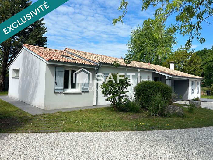 Maison 5 pièces à vendre à Salaunes