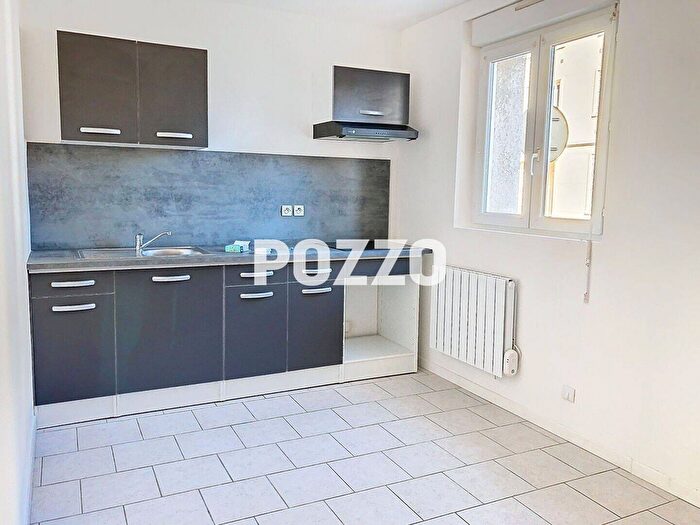 Appartement à louer - Torigny-les-Villes - 2 pièces - 1 chambre