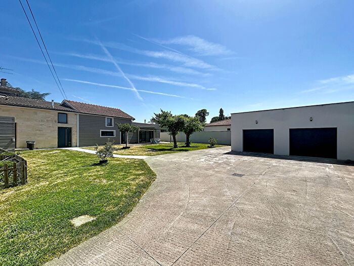 Maison 4 pièces à Saint-Loubès, à vendre
