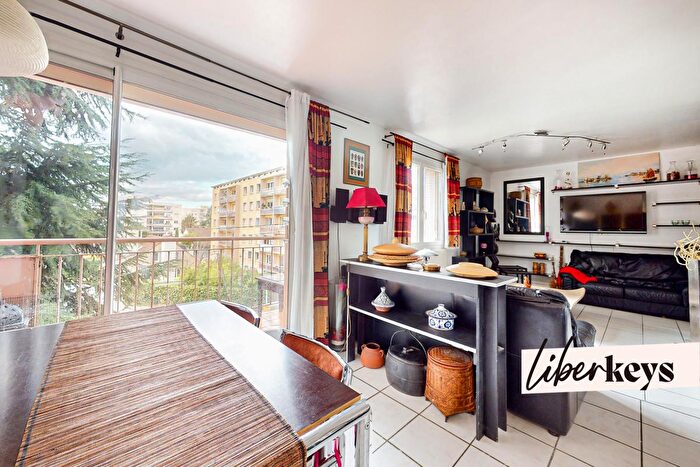 Appartement 2 pièces à Villeurbanne, Poudrette, Les Brosses, à vendre
