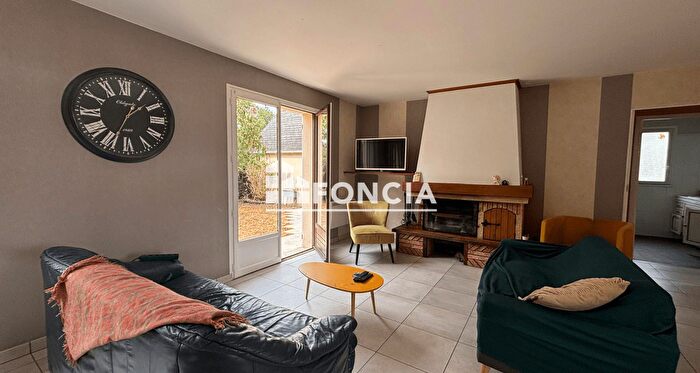 Maison à vendre - Beaumont-sur-Sarthe - 5 pièces - 4 chambres