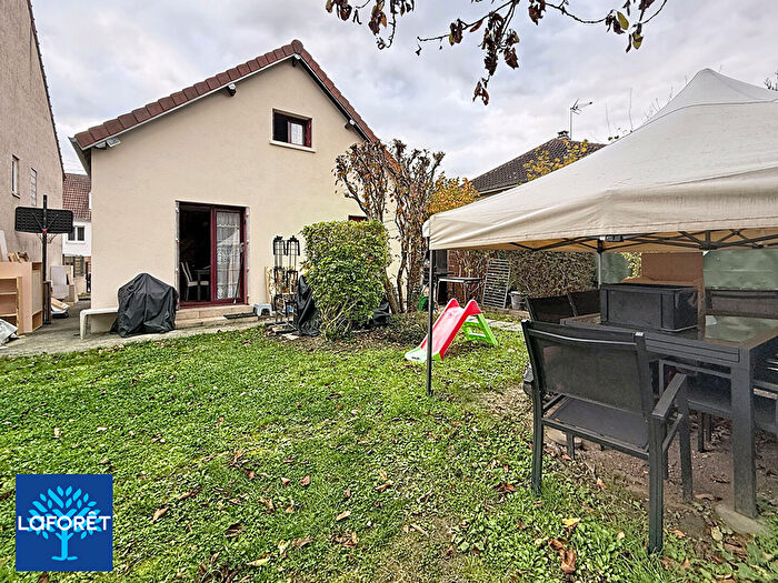 Maison à vendre - Trappes, La Boissière - 4 pièces - 2 chambres