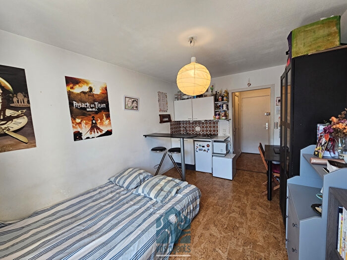 Appartement à vendre - Clermont-Ferrand, Saint-Jacques - 1 pièce