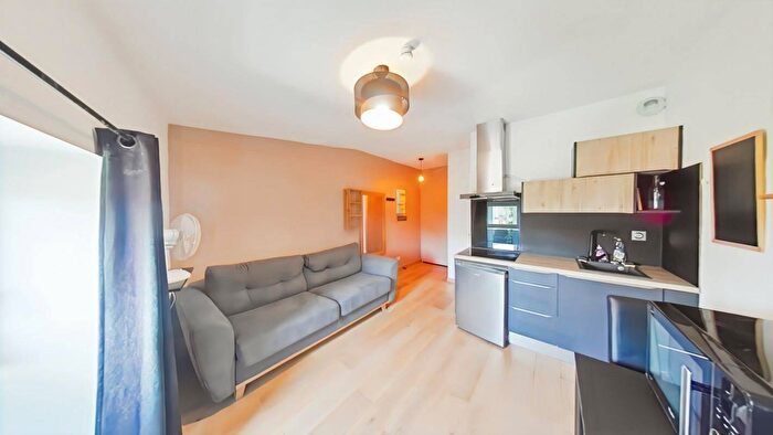 Appartement 1 pièce à louer à Centre Ville, Valence