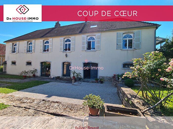 Maison 12 pièces à Mésandans, à vendre
