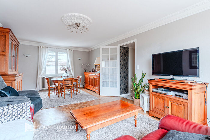 Maison à vendre - La Roche-sur-Yon, Le Bourg sous la Roche - 6 pièces - 3 chambres