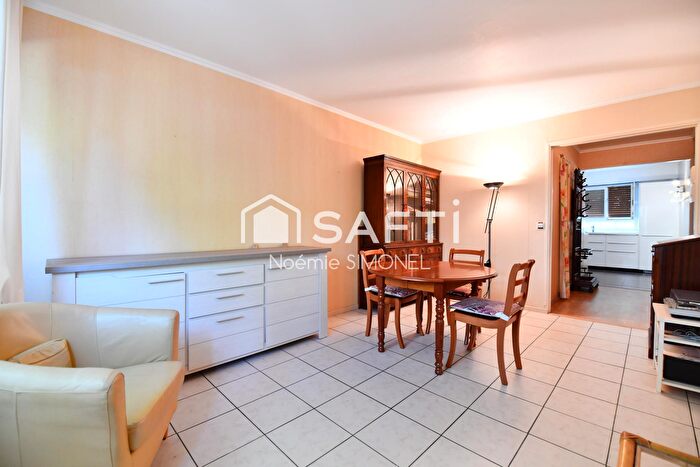 Appartement 3 pièces à Chilly-Mazarin, Gravigny, à vendre