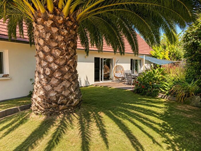 Maison 10 pièces à Louannec, à vendre