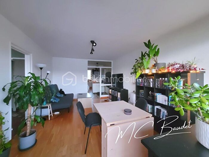 Appartement à vendre - Grenoble, Village Olympique - 3 pièces - 2 chambres