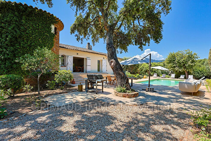 Maison à vendre - Grimaud - 6 pièces - 4 chambres