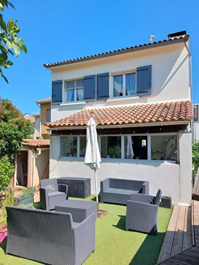 Maison à vendre - Montfaucon - 6 pièces - 5 chambres