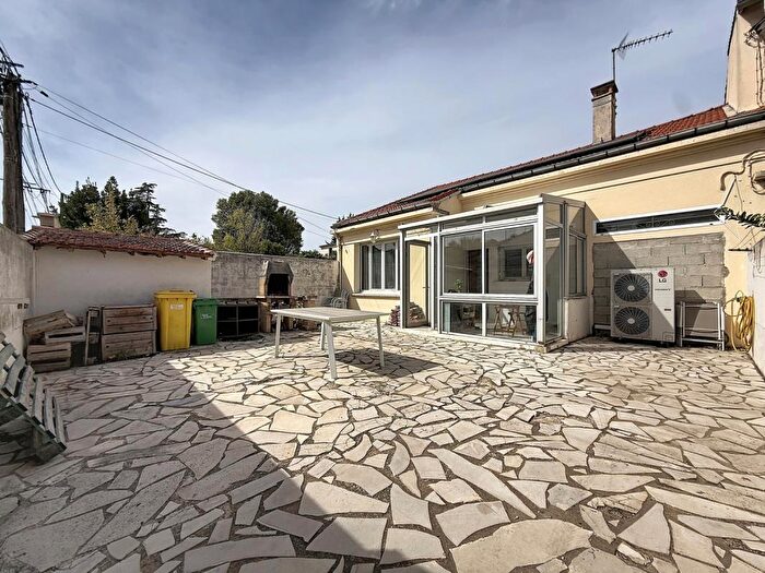 Maison 3 pièces à Avignon, Monclar, à vendre