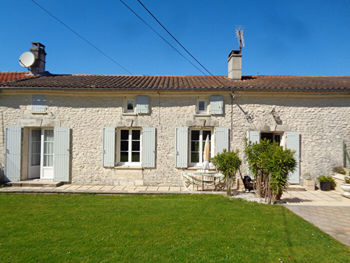 Maison 5 pièces à vendre - Saint-Ciers-du-Taillon