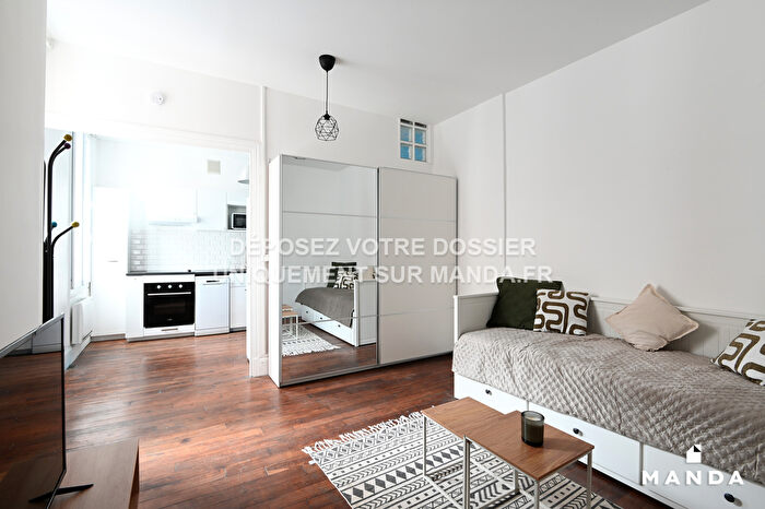 Neuilly-sur-Seine, Parc de Neuilly : Appartement 1 pièce à louer