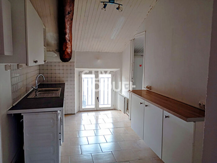 Appartement à louer - Carpentras, Coeur de Ville - 2 pièces - 1 chambre