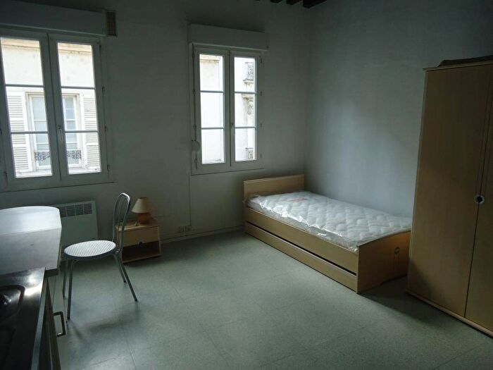 Appartement à louer - Centre Ville-Petit Margny, Compiègne - 1 pièce