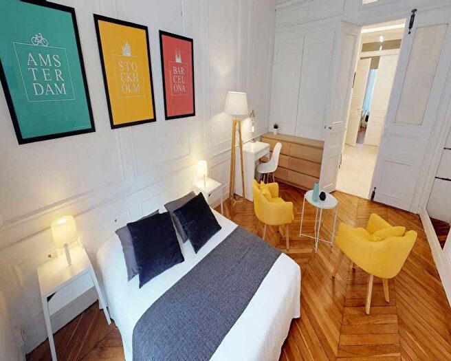 Appartement à louer - Ainay, Lyon ème arrondissement - 5 pièces - 6 chambres