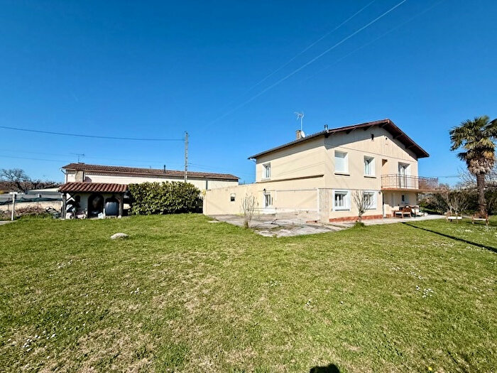 Maison à vendre - La Tour-du-Crieu - 6 pièces - 5 chambres