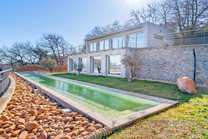Maison 6 pièces à Rochefort-du-Gard, à vendre