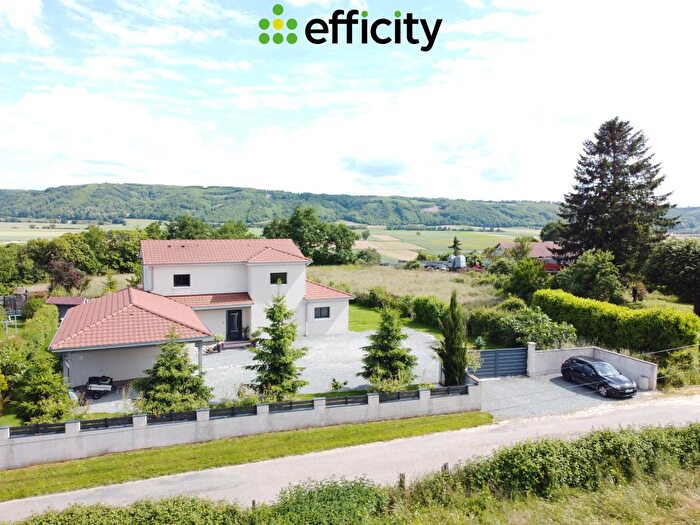 La Côte-Saint-André - Maison 6 pièces à vendre