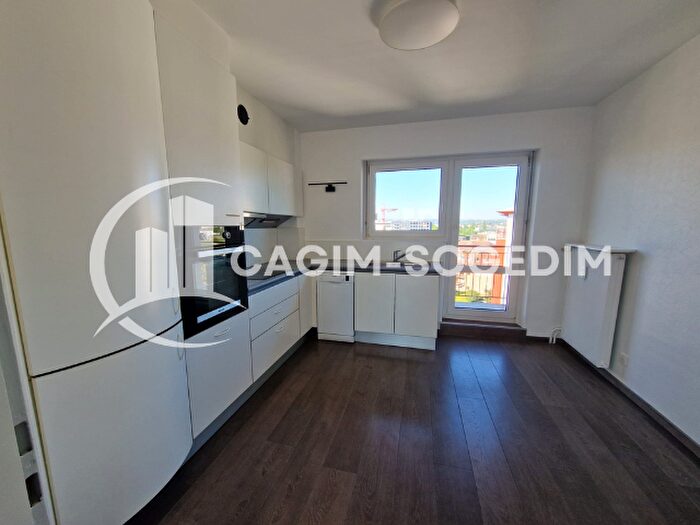 Saint-Louis, Centre-ville - Appartement 6 pièces à louer