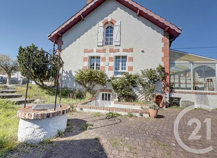 Maison à vendre - La Ferté-Saint-Aubin - 4 pièces - 3 chambres