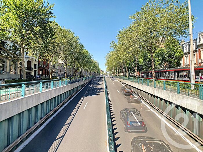 Appartement à vendre - La Madeleine, Grand Boulevard - 5 pièces - 3 chambres