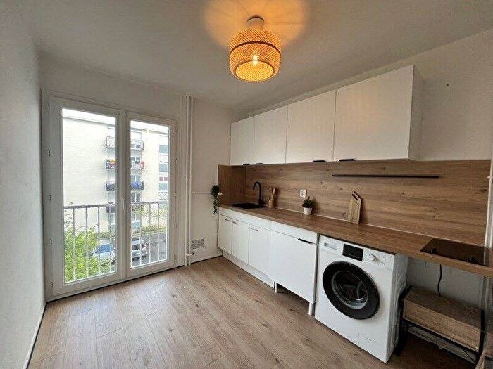 Appartement à louer - Rabière, Joué-lès-Tours - 2 pièces - 1 chambre