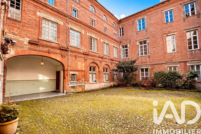 Seiches-sur-le-Loir : Appartement 5 pièces à vendre