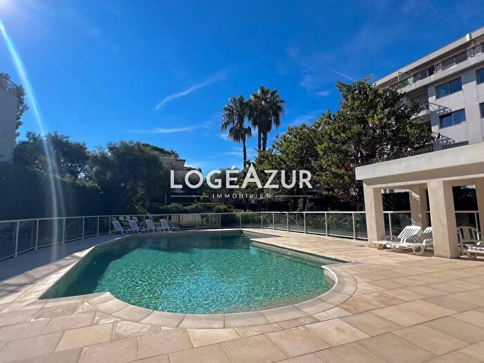Juan-les-Pins, Antibes - Appartement 3 pièces à louer