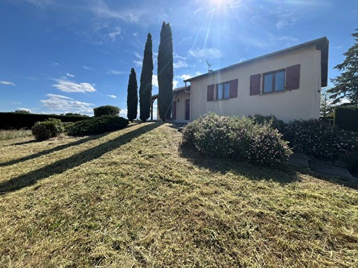 Maison 7 pièces à Ouches, à vendre