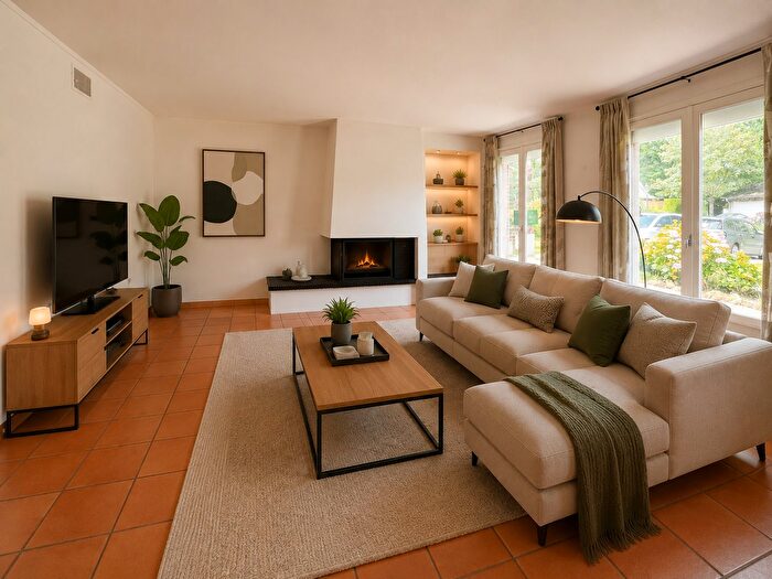Maison 6 pièces à Le Mesnil-Saint-Denis, à vendre
