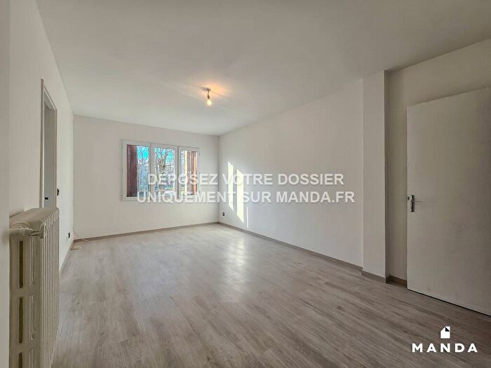Appartement à louer - Joliot Curie-Cimetière, Clichy-sous-Bois - 2 pièces - 1 chambre