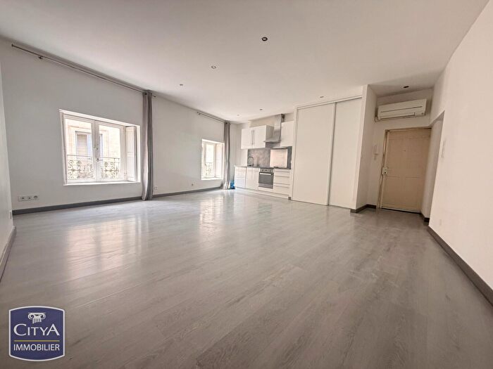 Appartement 2 pièces à vendre - Nîmes, Ecusson, Arènes