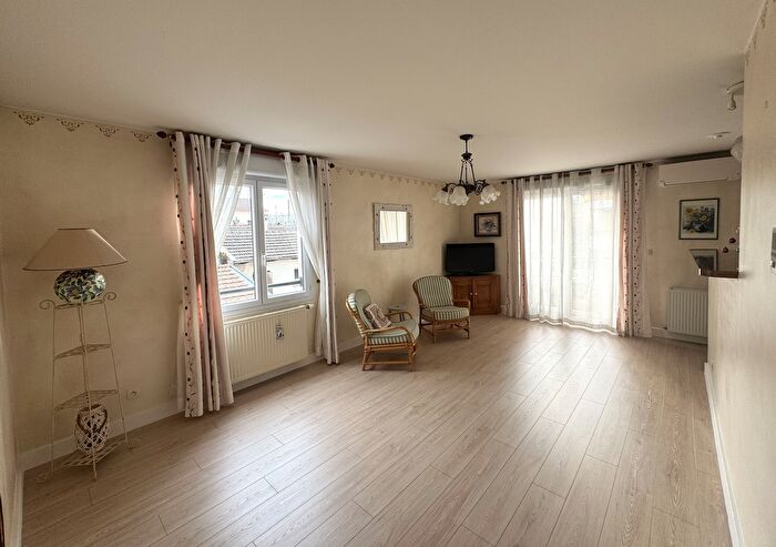 Appartement à vendre - Meximieux - 3 pièces - 2 chambres