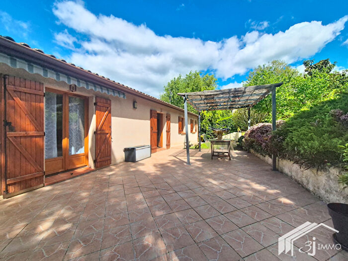 Maison à vendre - Montaigut-sur-Save - 4 pièces - 3 chambres