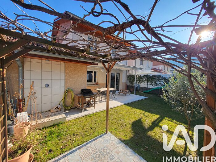 Maison à vendre - Fontaine, La Poya, Plan, Vouillants - 4 pièces - 3 chambres