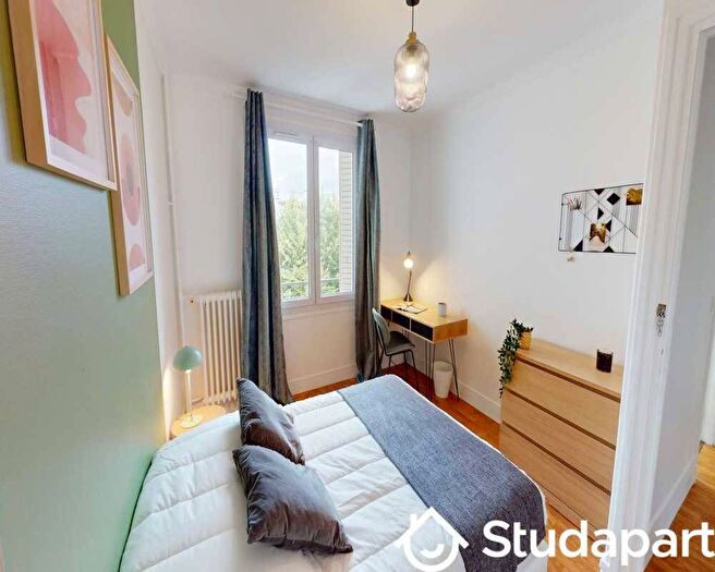 Clichy-Batignolles, Paris 17ème arrondissement : Appartement 1 pièce à louer
