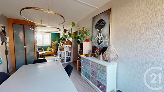 Appartement à vendre - Dole, Centre-ville - 4 pièces - 3 chambres