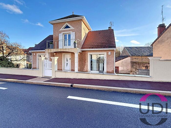 Maison à vendre - Ahun - 5 pièces - 3 chambres