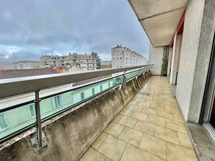 Centre Ville, Périgueux : Appartement 4 pièces à louer
