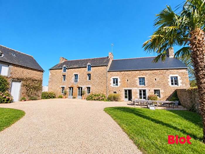 Pleudihen-sur-Rance : Maison 10 pièces à vendre