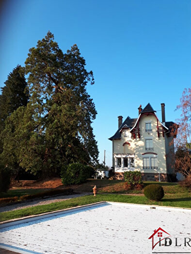 Maison à vendre - Luxeuil-les-Bains - 7 pièces - 5 chambres